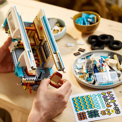 LEGO 10279 Volkswagen T2 Camper Van