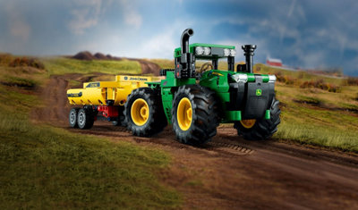 Lego Technic John Deere 9620R 4WD Tractor Set