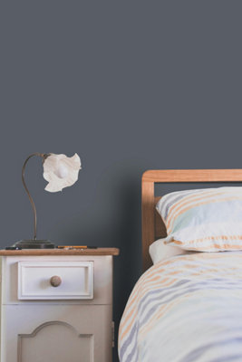 Leyland Trade Vinyl Matt Walls & Ceilings Emulsion Paint Slate Grey ...