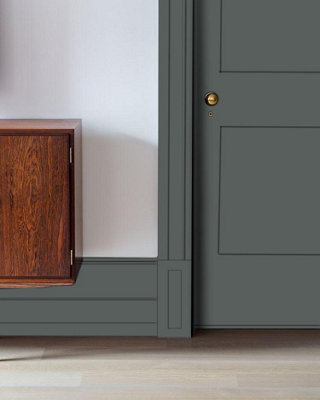 Leyland Trade Wood & Metal High Gloss Paint Traffic Grey B (RAL 7043) 1L