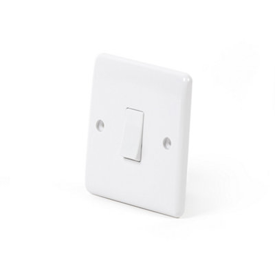Lieber Silk White 1 Gang Intermediate Light Switch - Curved Edge