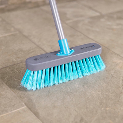 Lifestyle 12" Soft Synthetic Indoor Wooden Broom