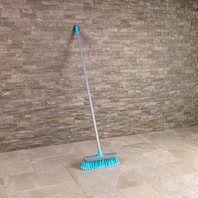 Lifestyle 12" Soft Synthetic Indoor Wooden Broom