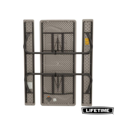 Lifetime 182.9 cm Classic Folding Picnic Table