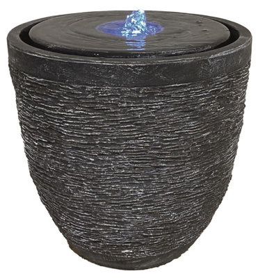 Linda Bubbling Pot Solar Powered Water Feature With Cover