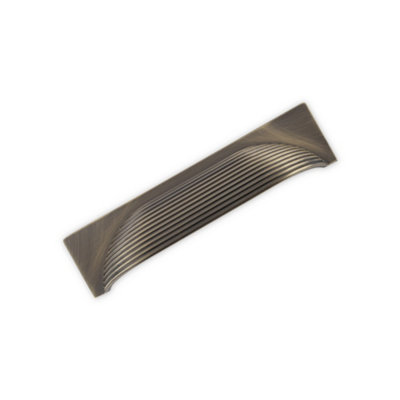 Linden Kitchen Cabinets Cup Handle, Reeded Cup, 96mm Centres, Antique ...