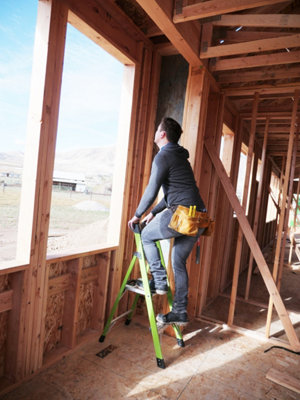 Little Giant 2 Tread MightyLite GRP Platform Step Ladder