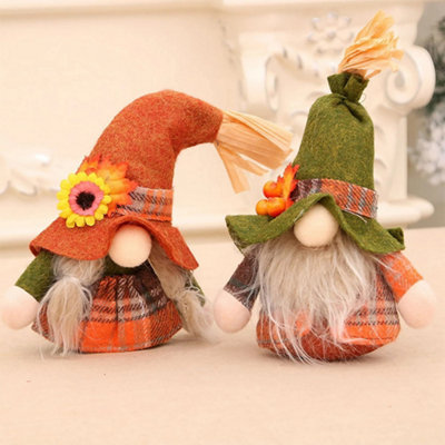 Livingandhome 2 Pack Faceless Gnomes Holiday Home Decoration | DIY at B&Q