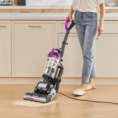 Livingandhome 700W Upright Vacuum Cleaner with 2.2L Dust Cup