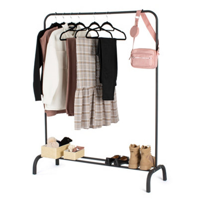 LIVIVO Freestanding Metal Clothes Hanging Rail with a Shoe Rack - Black ...