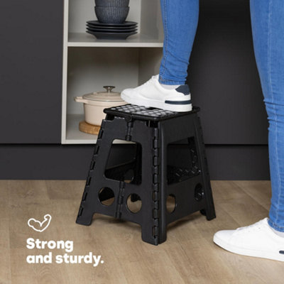 LIVIVO Lightweight Compact Foldable Step Stool Black