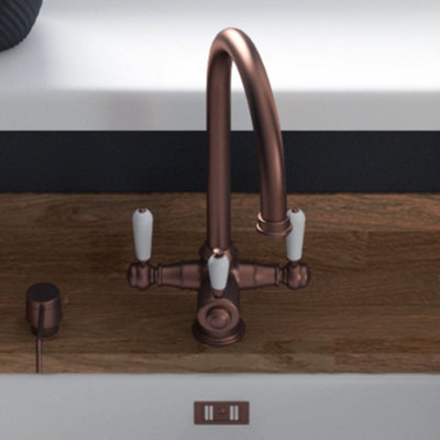 London Sink Company Cruciform 3-in-1 Boiling Water Tap and Tank, Gloss ...