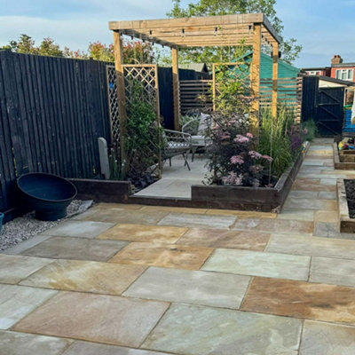 London Stone Mint 22mm Indian Sandstone Paving Slabs 900x600 Pack of 32 ...