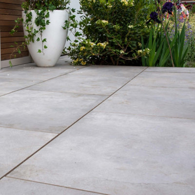 London Stone Venetian Grey 20mm Porcelain Paving Slabs 900x600 Pack of ...