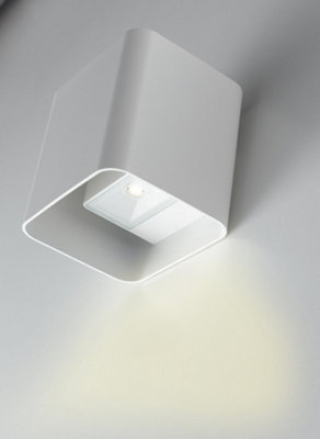 Luminosa BIOME Outdoor LED Up Down Light White, IP54 540lm 4000K ...