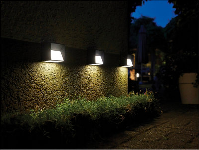 Luxform Skye Intelligent Solar LED Wall Light