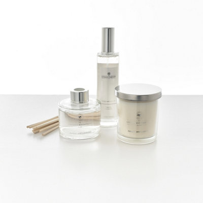 Luxurious Scented Candle, Room spray and Diffuser Gift Box Juniper ...