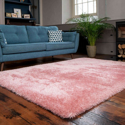 Luxury Blush Pink Super Thick Shaggy Area Rug 120x170cm | DIY at B&Q