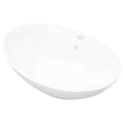 LUXURY CERAMIC BASIN OVAL WITH OVERFLOW AND FAUCET HOLE