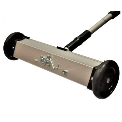 Magnetic Floor Sweeper with Quick Release, Nail & Screw Pickup for ...