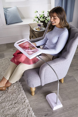 Magnifying Floor Lamp - Hands Free Flexible Neck Design Reading Aid ...