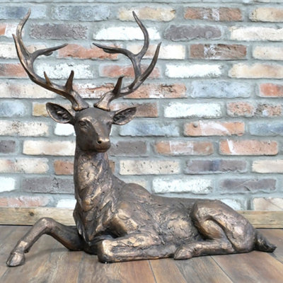 Majestic Giant Laying Stag Decoration Garden Ornament Outdoor Décor ...