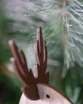 Make Your Own Wooden Reindeer Decoration