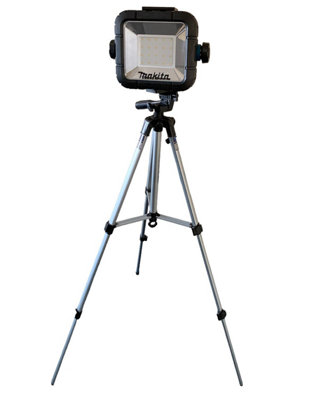 Makita DML805 18v 110v LXT LED Work Light Site Light + Tripod Stand ...