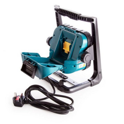 MAKITA DML805 18V LXT CORDLESS OR CORDED LED FLOODLIGHT