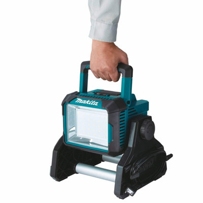 Makita DML811 18v 240v LXT Li-Ion LED Work Light Site Torch Twin Pack ...