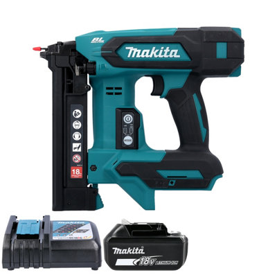 Makita DST630Z 18V LXT Cordless Brushless Narrow Crown Stapler With 1 x ...