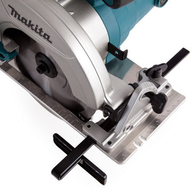 Makita HS6601 240v Corded Electric Circular Saw 165mm 6.5 Inch 1050w ...