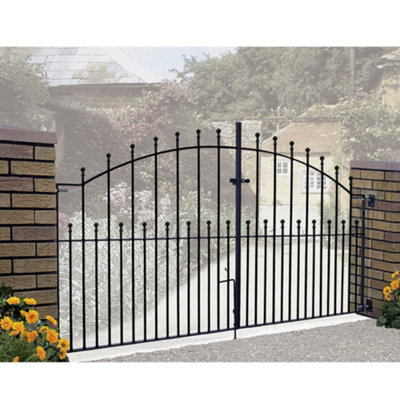 MANA Ball Top Arched Metal Driveway Gate 3658mm GAP x 1220mm High ...