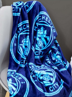 Manchester City FC Crest Soft Fleece Blanket, Throw Blue | DIY at B&Q