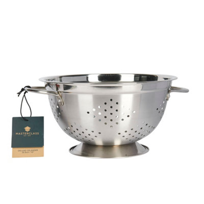 MasterClass Deluxe 25.5cm Two Handled Colander
