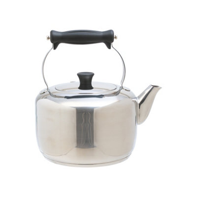 MasterClass Deluxe Farmhouse Style Heavy Duty 2 Litre Kettle | DIY at B&Q