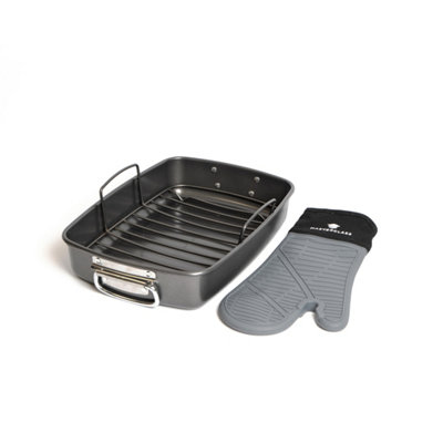 MasterClass Roasting Pan with Rack and Single Oven Gloves with Non ...