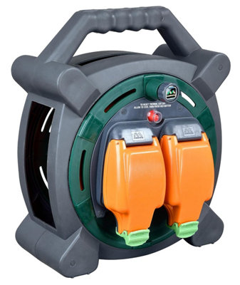 Masterplug Two Socket Retractable Weatherproof Case Reel, Extension ...