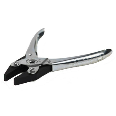 Maun Flat Nose Parallel Plier Return Spring 160 mm | DIY at B&Q