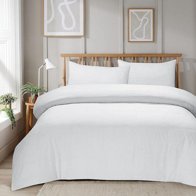 Mayfair Stripe Duvet Set in White - Double