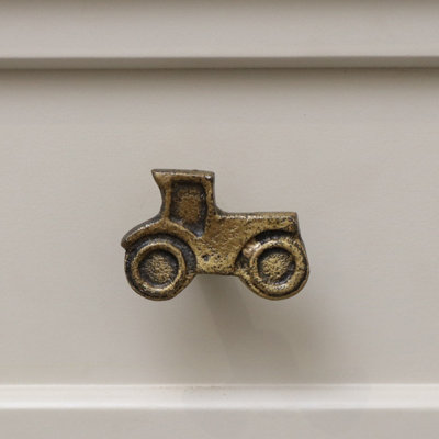 Melody Maison Brass Tractor Drawer Knob