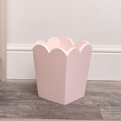 Melody Maison Pink Wooden Scalloped Edge Waste Paper Bin
