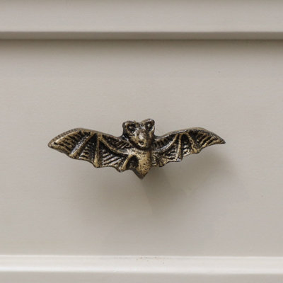 Melody Maison Rustic Bat Drawer Knob