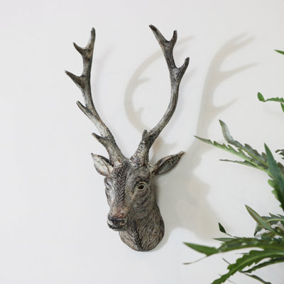 Melody Maison Rustic Wall Mounted Metal Stag Head | DIY at B&Q