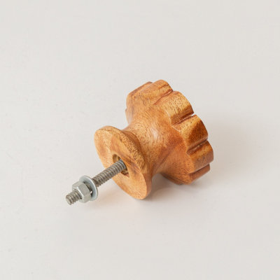 Melody Maison Set of 4 Wooden Flower Drawer Knobs