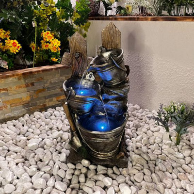 Metal Pouring Buckets Solar Powered Water Feature With Cover