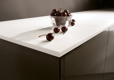 METIS - WHITE 15MM SOLID SURFACE KITCHEN WORKTOP 3050MM X 620MM X 15MM