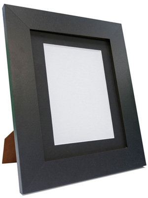 Metro Black Frame with Black Mount for Image Size 6 x 4 Inch