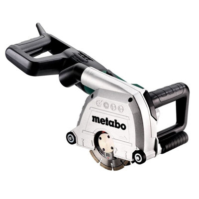 MFE 40 240V, 1900W, 40mm Wall Chaser c/w 2 x 5" Diamond Blades, Carry case