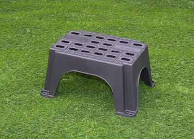 Milenco MGI Outdoor Single Plastic Step